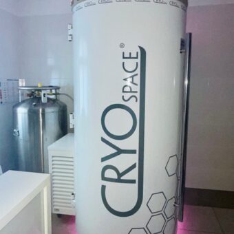 Cryomed Pro Ultra, a cutting-edge fiberglass cryosauna with 5 onboard ...