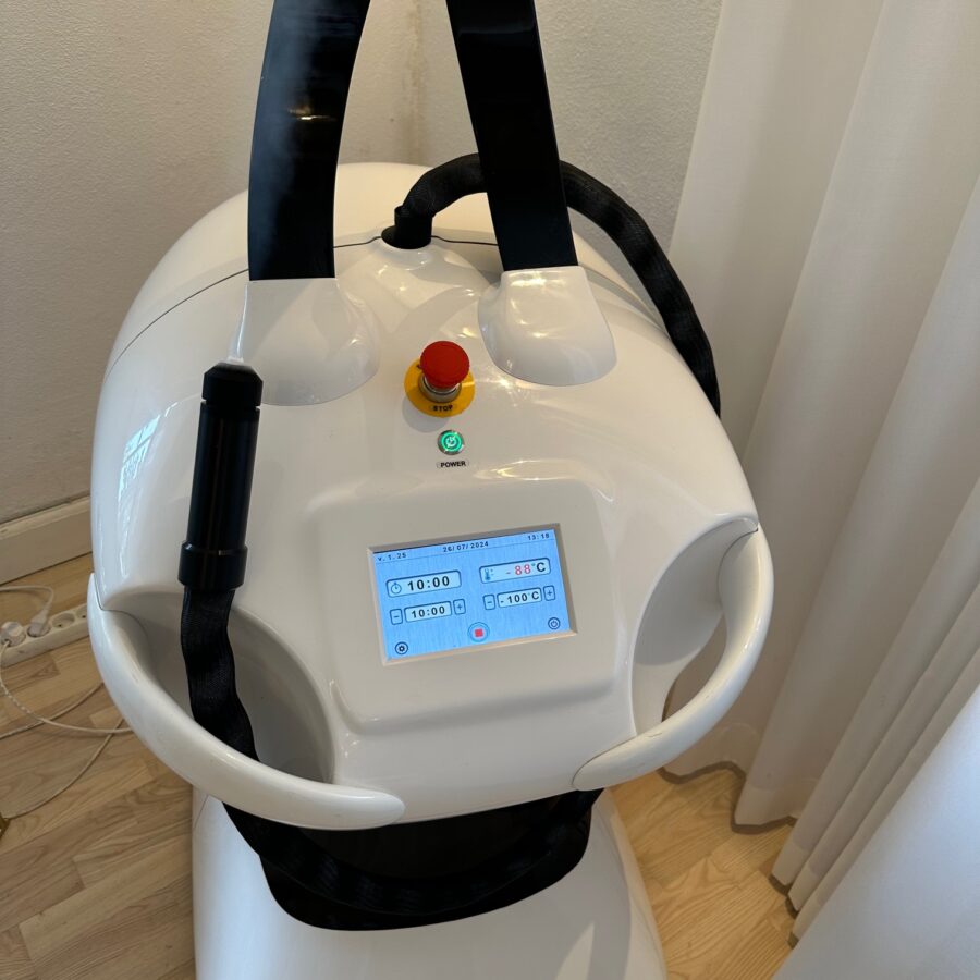 Cryomed One is a compact and safe cryotherapy device suitable for ...